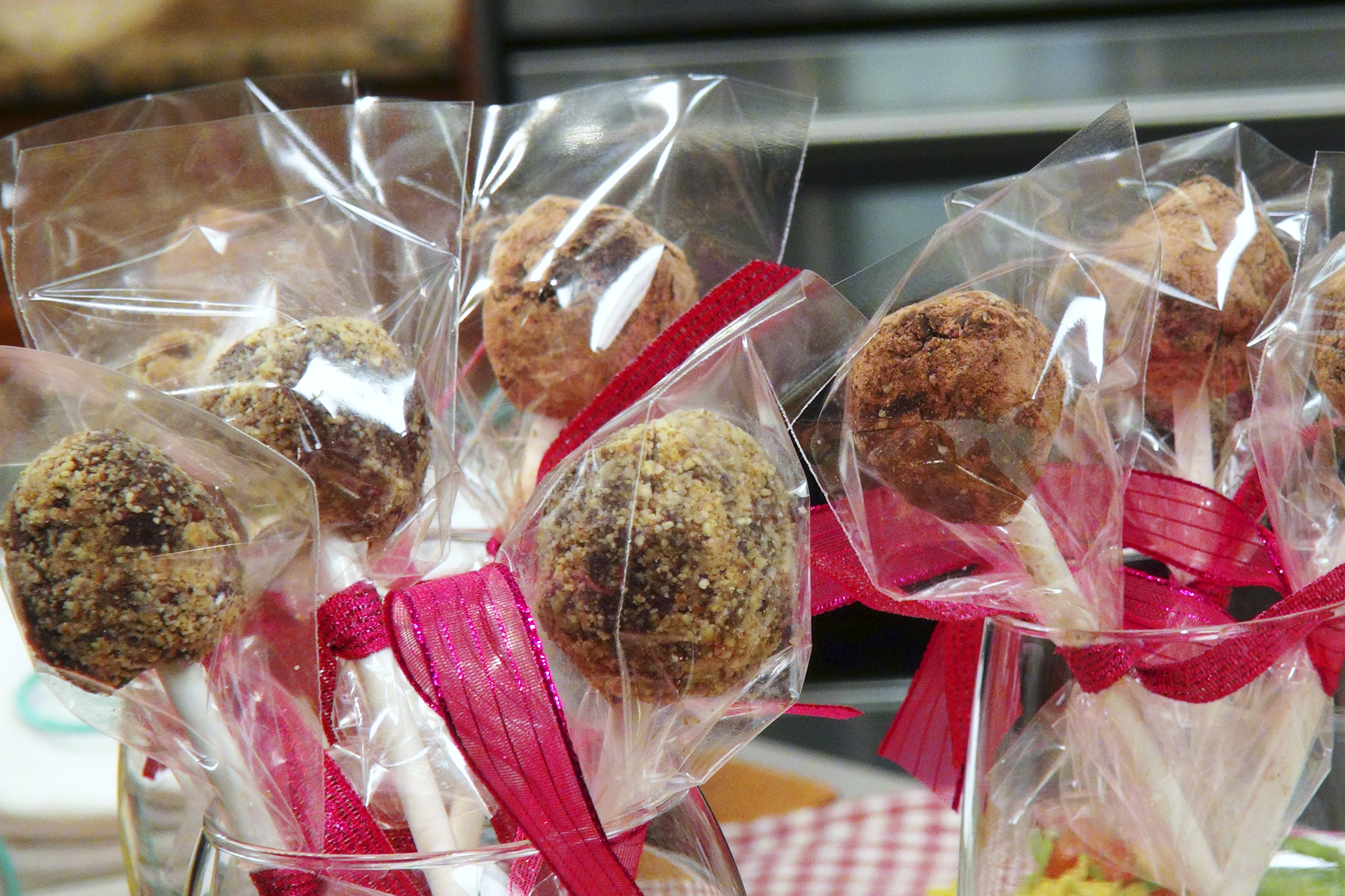 Chocolate Date-Nut Lollipops - Jazzy Vegetarian - Vegan and Delicious!