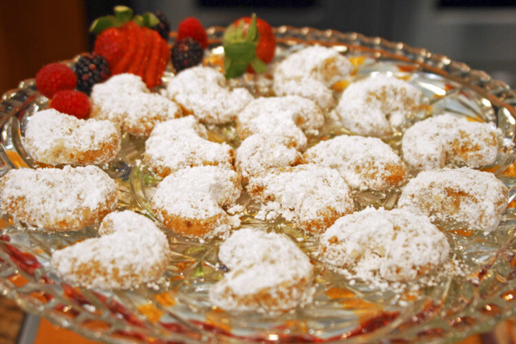 Holiday Sandies Cookies - Jazzy Vegetarian - Vegan and Delicious!